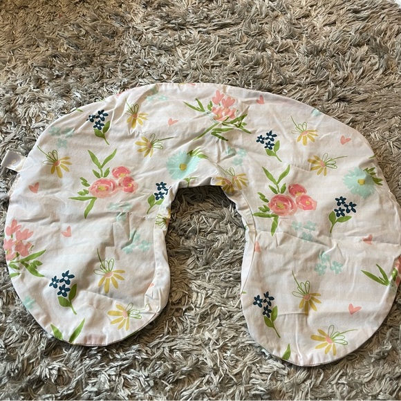 Boppy | Other | Boppy Original Nursing Pillow Positioner Cover Pink ...